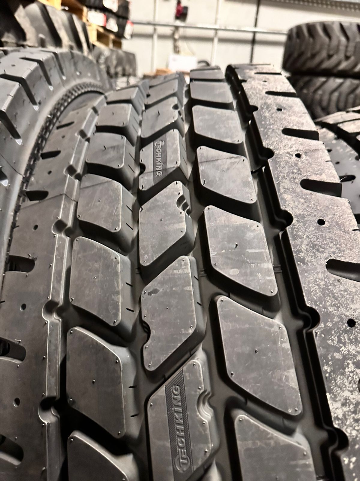 Купить шину 14.00R25 Techking Etcrane 2 *** TL 170F H1 E2 в Санкт-Петербурге | Автограф